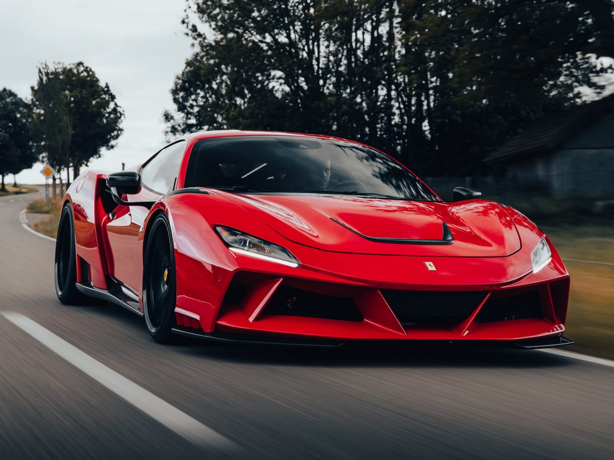 Ferrari F8 N Largo: prezzi e caratteristiche | MotoriMagazine.it