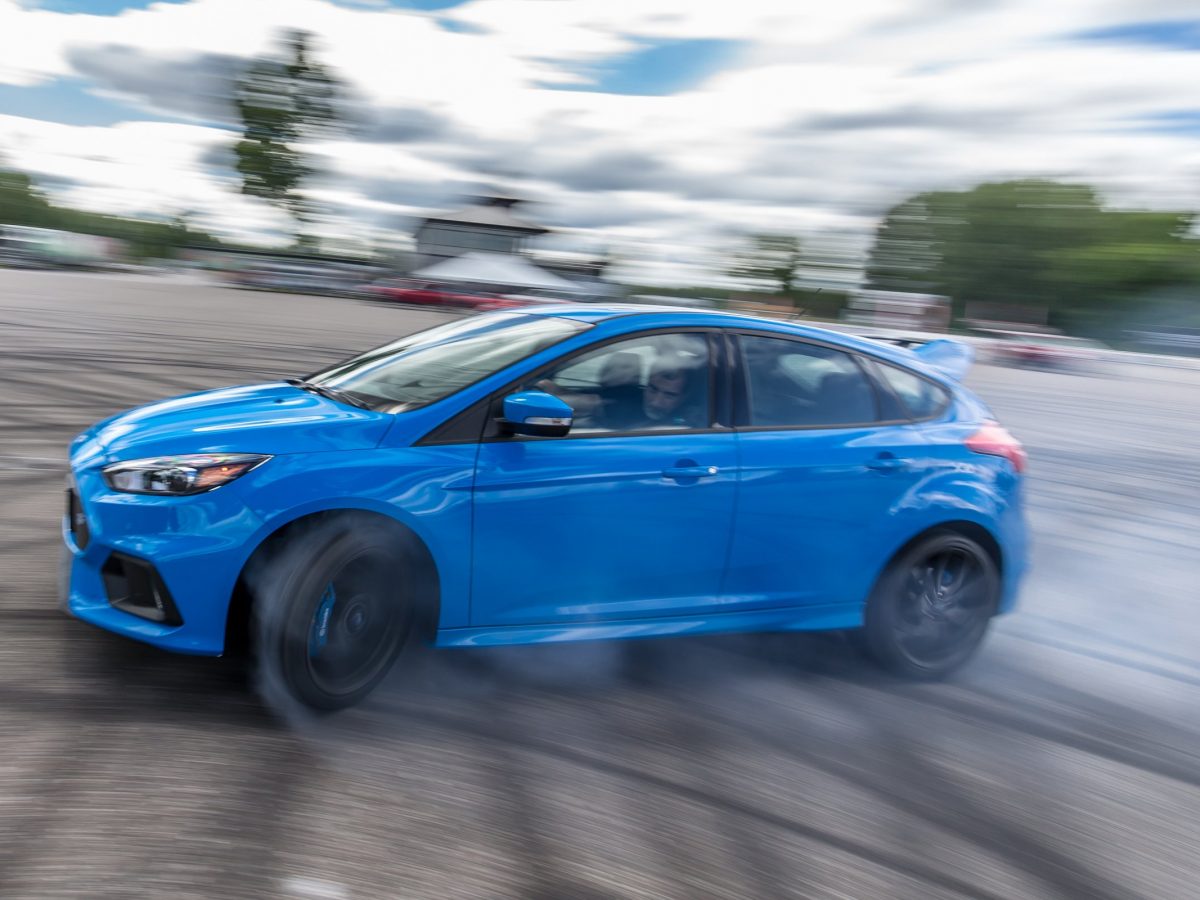 Come funziona il drift mode nelle hot hatch | MotoriMagazine.it
